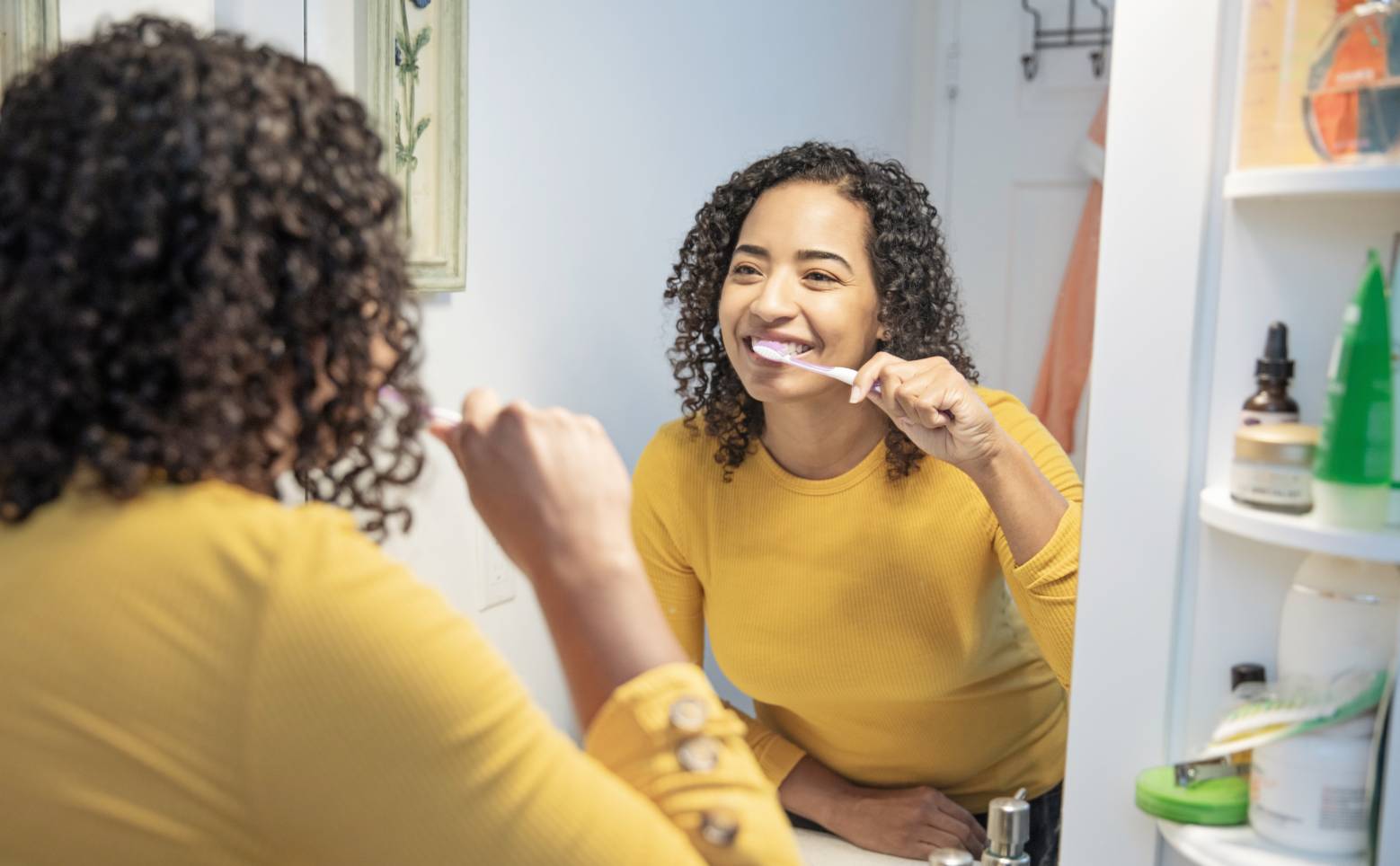 How to take care of dental veneers? | Dentatur